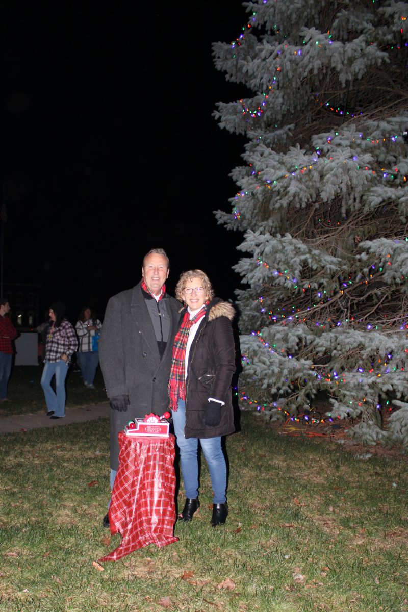 Hometown Holiday’s Tree Lighting – Parke County Sentinel
